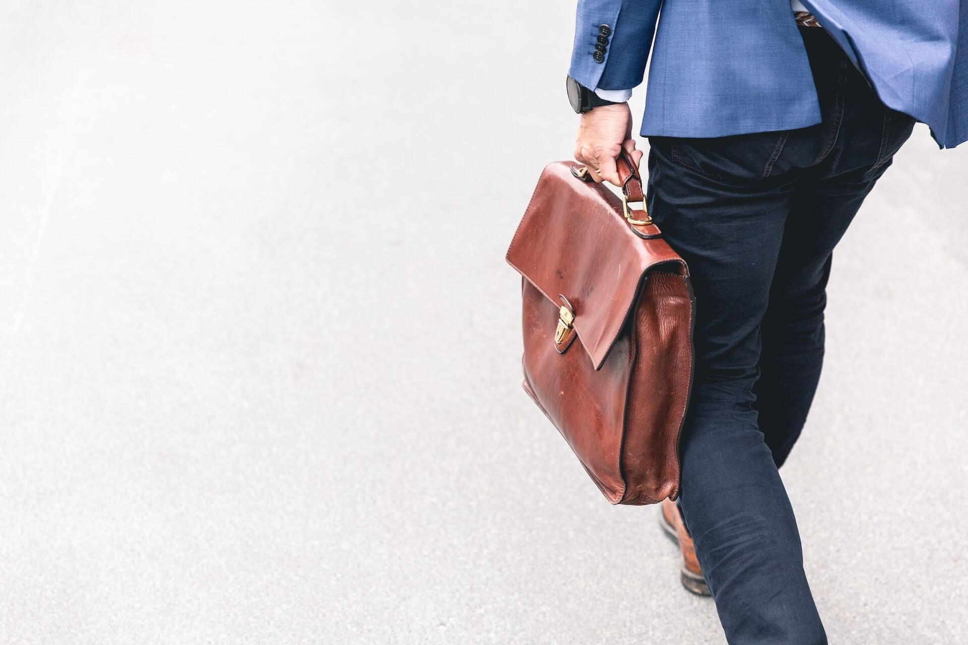 9+ Alternatives To Going To University - Think Student
